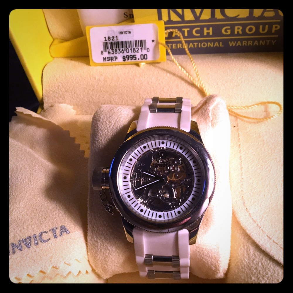 White Swiss Invicta Wind Up Watch - Gem